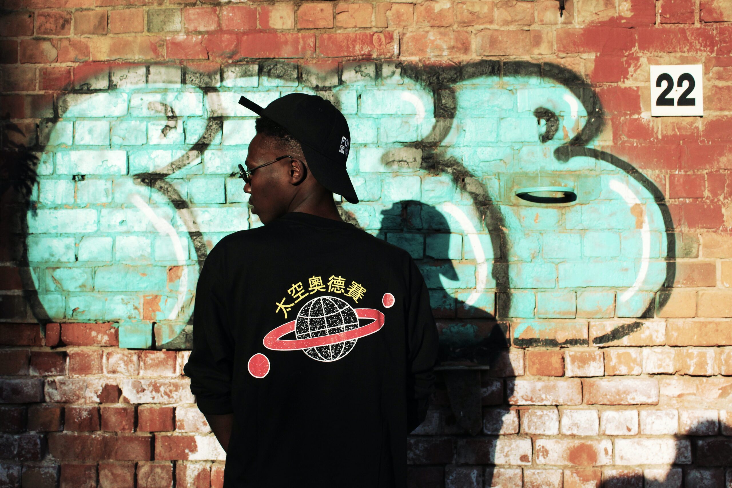 The Ultimate Guide to Men's Streetwear Trends for Spring/Summer 2023 ...